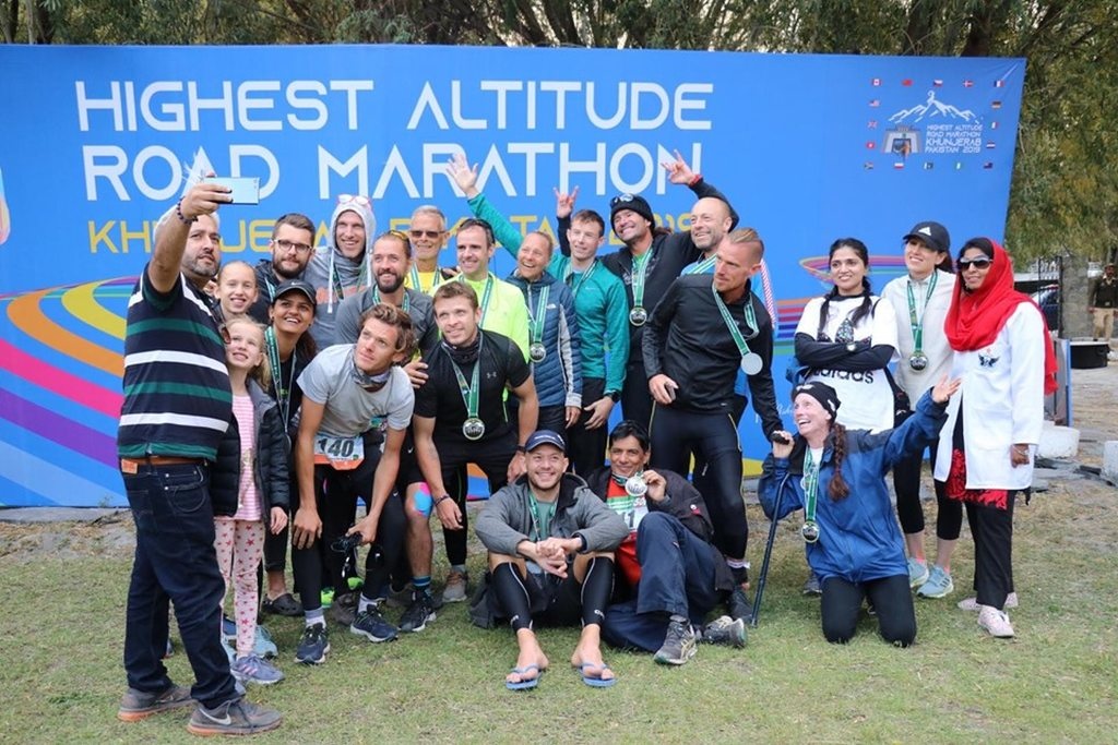 Pakistani athletes clinch all spots in Khunjerab's Highest Altitude ...